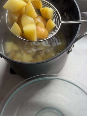 Crispy Roasted Yellow Potatoes - Mom's Dinner Bell